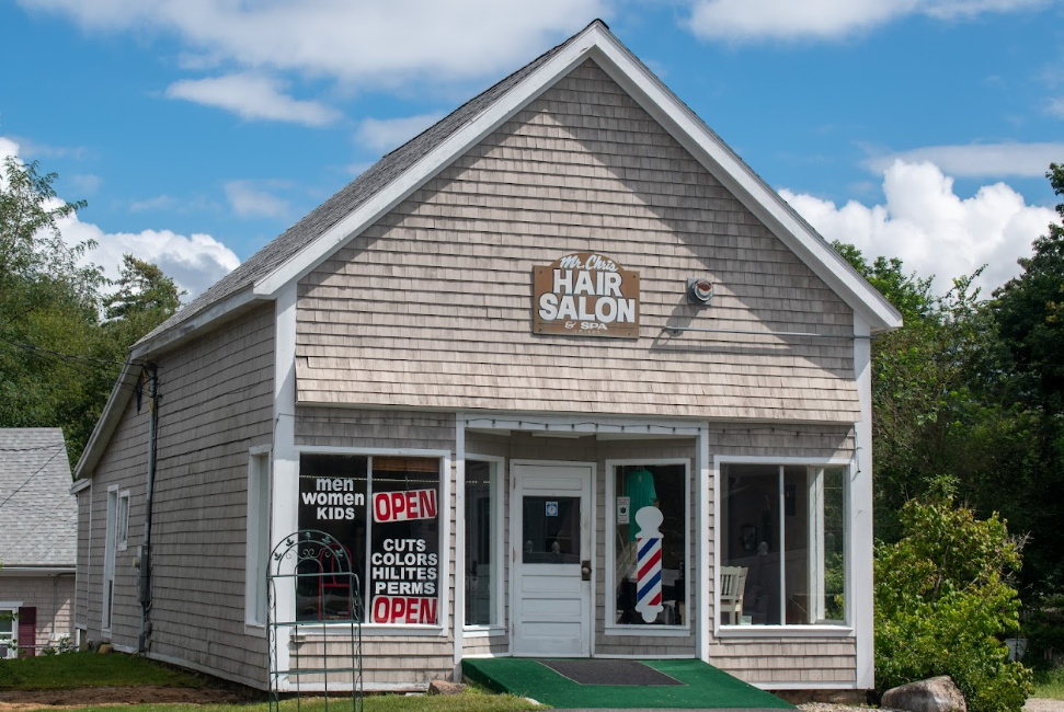 Mr. Chris moves to Main Street | Wareham